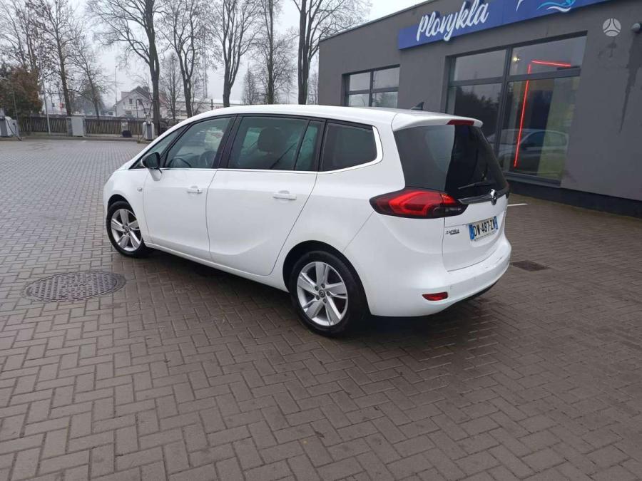 Balts Opel Zafira Tourer 2015 Tauragė, ar dzinēja tilpumu 1.60 L un nobraukumu 194 tūkst. km par 4800 €, foto 6 vietnē AUTOMOTO.COM.LV
