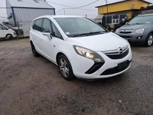 Balts Opel Zafira Tourer 2015 Kauņa, ar dzinēja tilpumu 1.60 L un nobraukumu 190 tūkst. km par 4900 €, foto 2 vietnē AUTOMOTO.COM.LV
