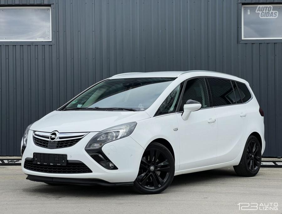 Белый Опель Zafira Tourer 2015 в Таураге, объемом двигателя 2.00 л и пробегом 261 тыс. км за 5700 €, фото 1 на AUTOMOTO.COM.LV