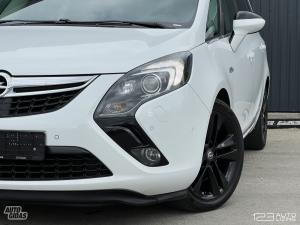 Белый Опель Zafira Tourer 2015 в Таураге, объемом двигателя 2.00 л и пробегом 261 тыс. км за 5700 €, фото 4 на AUTOMOTO.COM.LV