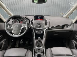 Белый Опель Zafira Tourer 2015 в Таураге, объемом двигателя 2.00 л и пробегом 261 тыс. км за 5700 €, фото 16 на AUTOMOTO.COM.LV