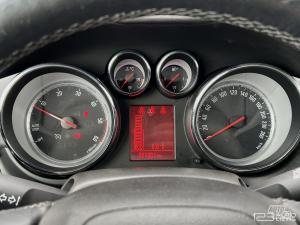 Белый Опель Zafira Tourer 2015 в Таураге, объемом двигателя 2.00 л и пробегом 261 тыс. км за 5700 €, фото 20 на AUTOMOTO.COM.LV