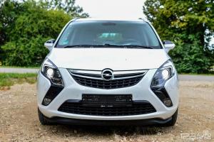 Белый Опель Zafira Tourer 2015 в Кретинга, объемом двигателя 1.60 л и пробегом 260 тыс. км за 6150 €, фото 4 на AUTOMOTO.COM.LV