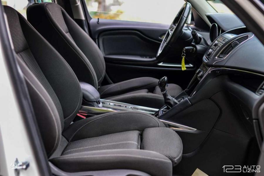 Белый Опель Zafira Tourer 2015 в Кретинга, объемом двигателя 1.60 л и пробегом 260 тыс. км за 6150 €, фото 13 на AUTOMOTO.COM.LV