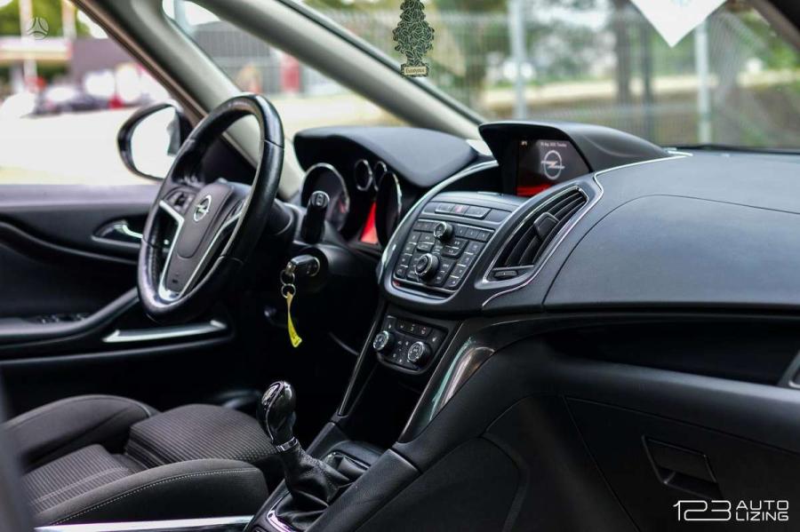 Белый Опель Zafira Tourer 2015 в Кретинга, объемом двигателя 1.60 л и пробегом 260 тыс. км за 6150 €, фото 14 на AUTOMOTO.COM.LV