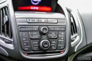 Белый Опель Zafira Tourer 2015 в Кретинга, объемом двигателя 1.60 л и пробегом 260 тыс. км за 6150 €, фото 18 на AUTOMOTO.COM.LV