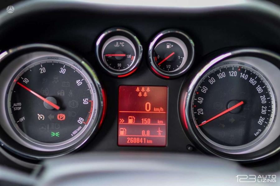 Белый Опель Zafira Tourer 2015 в Кретинга, объемом двигателя 1.60 л и пробегом 260 тыс. км за 6150 €, фото 20 на AUTOMOTO.COM.LV