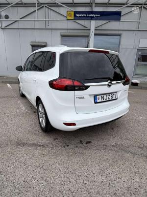 Balts Opel Zafira Tourer 2015 Jonava, ar dzinēja tilpumu 1.60 L un nobraukumu 250 tūkst. km par 4250 €, foto 4 vietnē AUTOMOTO.COM.LV