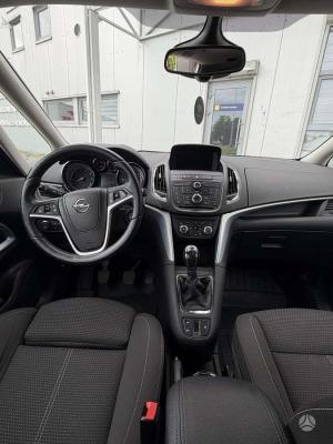Balts Opel Zafira Tourer 2015 Jonava, ar dzinēja tilpumu 1.60 L un nobraukumu 250 tūkst. km par 4250 €, foto 10 vietnē AUTOMOTO.COM.LV