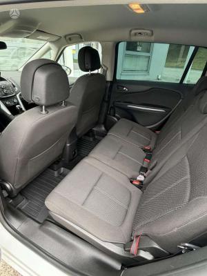 Balts Opel Zafira Tourer 2015 Jonava, ar dzinēja tilpumu 1.60 L un nobraukumu 250 tūkst. km par 4250 €, foto 11 vietnē AUTOMOTO.COM.LV
