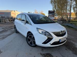 Белый Опель Zafira Tourer 2015 в Кельме, объемом двигателя 2.00 л и пробегом 487 тыс. км за 3150 €, фото  на AUTOMOTO.COM.LV
