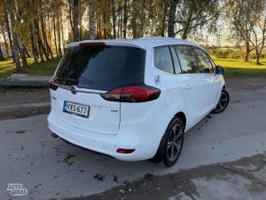 Белый Опель Zafira Tourer 2015 в Кельме, объемом двигателя 2.00 л и пробегом 487 тыс. км за 3150 €, фото 3 на AUTOMOTO.COM.LV