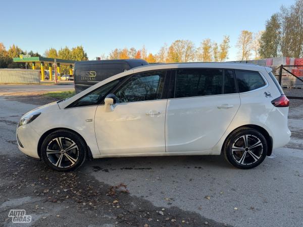 Белый Опель Zafira Tourer 2015 в Кельме, объемом двигателя 2.00 л и пробегом 487 тыс. км за 3150 €, фото 9 на AUTOMOTO.COM.LV