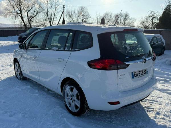 White Opel Zafira Tourer 2016 in Taurage, with an engine capacity of 1.60 L and mileage of 124 thousand km for 5500 €, photo 4 on AUTOMOTO.COM.LV