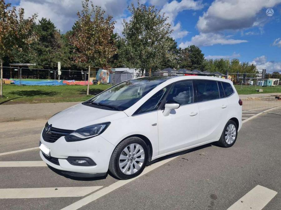 Белый Опель Zafira Tourer 2016 в Каунас, объемом двигателя 1.96 л и пробегом 438 тыс. км за 6100 €, фото 6 на AUTOMOTO.COM.LV