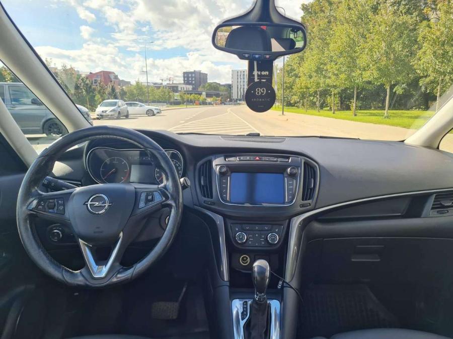 Белый Опель Zafira Tourer 2016 в Каунас, объемом двигателя 1.96 л и пробегом 438 тыс. км за 6100 €, фото 8 на AUTOMOTO.COM.LV