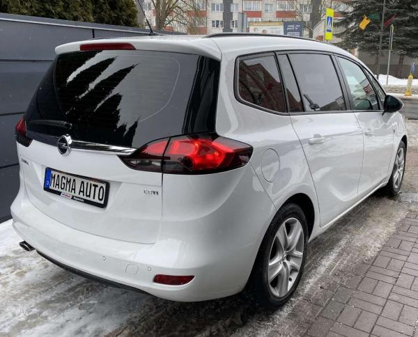 Белый Опель Zafira Tourer 2017 в Мариямполе, объемом двигателя 1.96 л и пробегом 277 тыс. км за 8650 €, фото 4 на AUTOMOTO.COM.LV