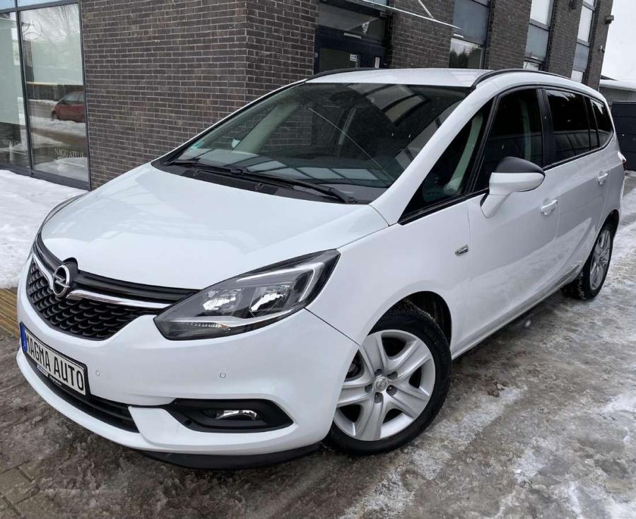 White Opel Zafira Tourer 2017 in Marijampole, with an engine capacity of 1.96 L and mileage of 277 thousand km for 8650 €, photo 6 on AUTOMOTO.COM.LV