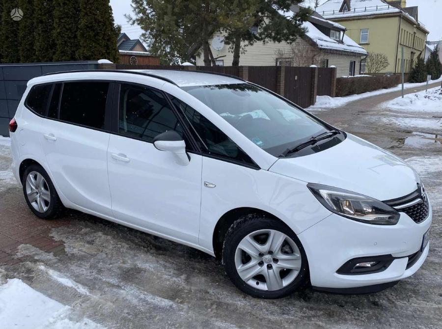 White Opel Zafira Tourer 2017 in Marijampole, with an engine capacity of 1.96 L and mileage of 277 thousand km for 8650 €, photo 10 on AUTOMOTO.COM.LV