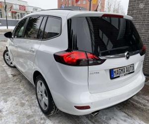 White Opel Zafira Tourer 2017 in Marijampole, with an engine capacity of 1.96 L and mileage of 277 thousand km for 8650 €, photo 22 on AUTOMOTO.COM.LV