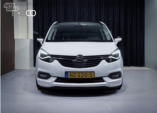 Белый Опель Zafira Tourer 2017 в Каунас, объемом двигателя 2.00 л и пробегом 275 тыс. км за 7750 €, фото 3 на AUTOMOTO.COM.LV