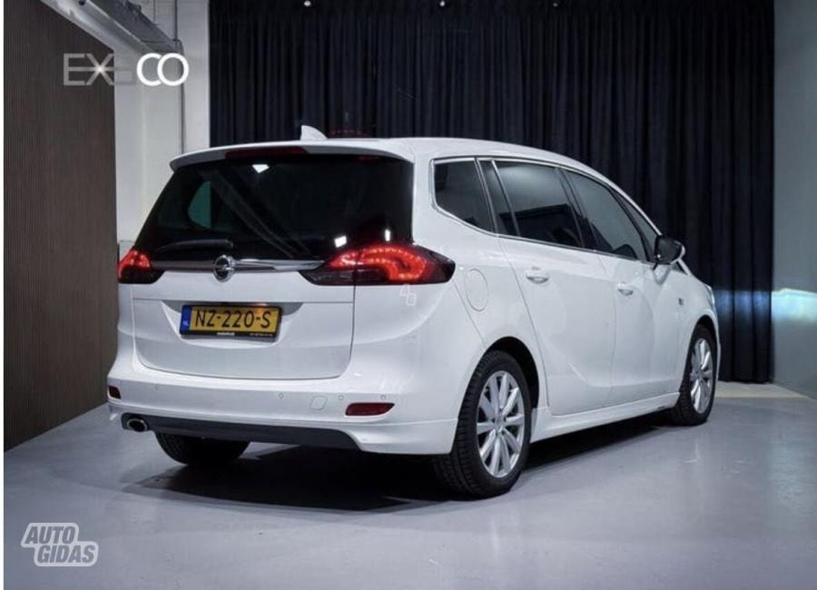 White Opel Zafira Tourer 2017 in Kaunas, with an engine capacity of 2.00 L and mileage of 275 thousand km for 7750 €, photo 5 on AUTOMOTO.COM.LV