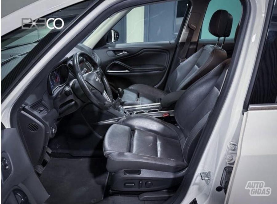 White Opel Zafira Tourer 2017 in Kaunas, with an engine capacity of 2.00 L and mileage of 275 thousand km for 7750 €, photo 14 on AUTOMOTO.COM.LV