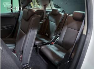 White Opel Zafira Tourer 2017 in Kaunas, with an engine capacity of 2.00 L and mileage of 275 thousand km for 7750 €, photo 16 on AUTOMOTO.COM.LV