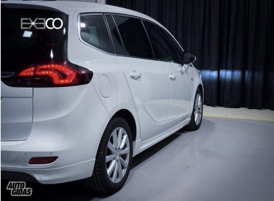 White Opel Zafira Tourer 2017 in Kaunas, with an engine capacity of 2.00 L and mileage of 275 thousand km for 7750 €, photo 31 on AUTOMOTO.COM.LV