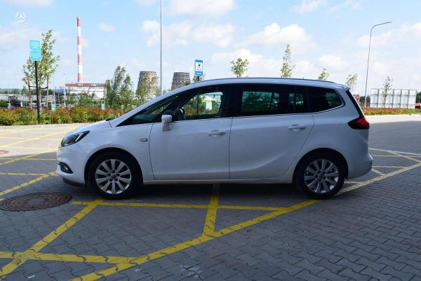 Balts Opel Zafira Tourer 2017 Viļņa, ar dzinēja tilpumu 1.60 L un nobraukumu 213 tūkst. km par 6300 €, foto 4 vietnē AUTOMOTO.COM.LV