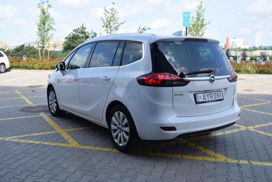 Белый Опель Zafira Tourer 2017 в Вильнюс, объемом двигателя 1.60 л и пробегом 213 тыс. км за 6300 €, фото 6 на AUTOMOTO.COM.LV