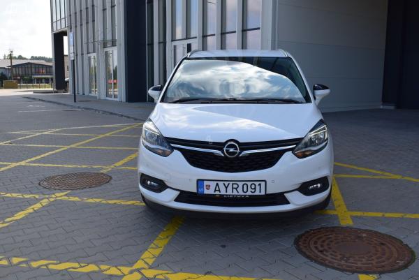 Белый Опель Zafira Tourer 2017 в Вильнюс, объемом двигателя 1.60 л и пробегом 213 тыс. км за 6300 €, фото 2 на AUTOMOTO.COM.LV