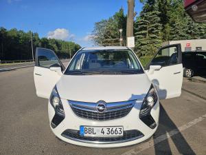 Balts Opel Zafira Tourer 2017 Kauņa, ar dzinēja tilpumu 2.00 L un nobraukumu 135 tūkst. km par 7000 €, foto  vietnē AUTOMOTO.COM.LV