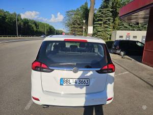 Balts Opel Zafira Tourer 2017 Kauņa, ar dzinēja tilpumu 2.00 L un nobraukumu 135 tūkst. km par 7000 €, foto 4 vietnē AUTOMOTO.COM.LV