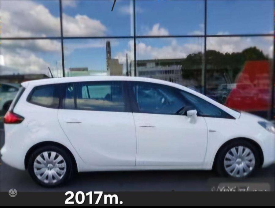 Balts Opel Zafira Tourer 2017 Kauņa, ar dzinēja tilpumu 2.00 L un nobraukumu 135 tūkst. km par 7000 €, foto 6 vietnē AUTOMOTO.COM.LV