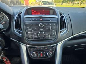 Balts Opel Zafira Tourer 2017 Kauņa, ar dzinēja tilpumu 2.00 L un nobraukumu 135 tūkst. km par 7000 €, foto 10 vietnē AUTOMOTO.COM.LV