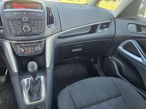 Balts Opel Zafira Tourer 2017 Kauņa, ar dzinēja tilpumu 2.00 L un nobraukumu 135 tūkst. km par 7000 €, foto 11 vietnē AUTOMOTO.COM.LV