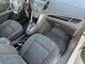 Balts Opel Zafira Tourer 2017 Kauņa, ar dzinēja tilpumu 2.00 L un nobraukumu 135 tūkst. km par 7000 €, foto 13 vietnē AUTOMOTO.COM.LV