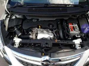Balts Opel Zafira Tourer 2017 Kauņa, ar dzinēja tilpumu 2.00 L un nobraukumu 135 tūkst. km par 7000 €, foto 20 vietnē AUTOMOTO.COM.LV