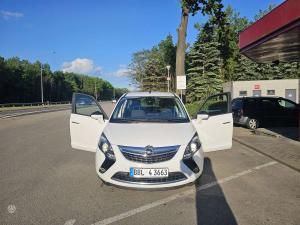 Balts Opel Zafira Tourer 2017 Kauņa, ar dzinēja tilpumu 2.00 L un nobraukumu 135 tūkst. km par 7000 €, foto 21 vietnē AUTOMOTO.COM.LV