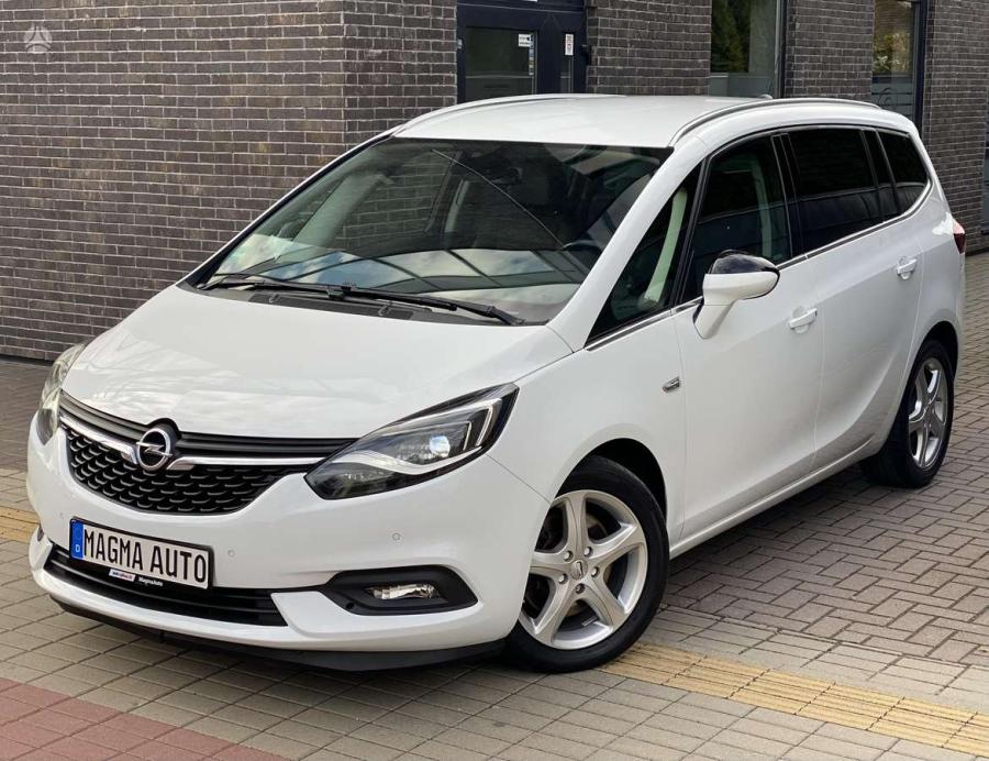 White Opel Zafira Tourer 2017 in Marijampole, with an engine capacity of 1.96 L and mileage of 287 thousand km for 7650 €, photo 7 on AUTOMOTO.COM.LV