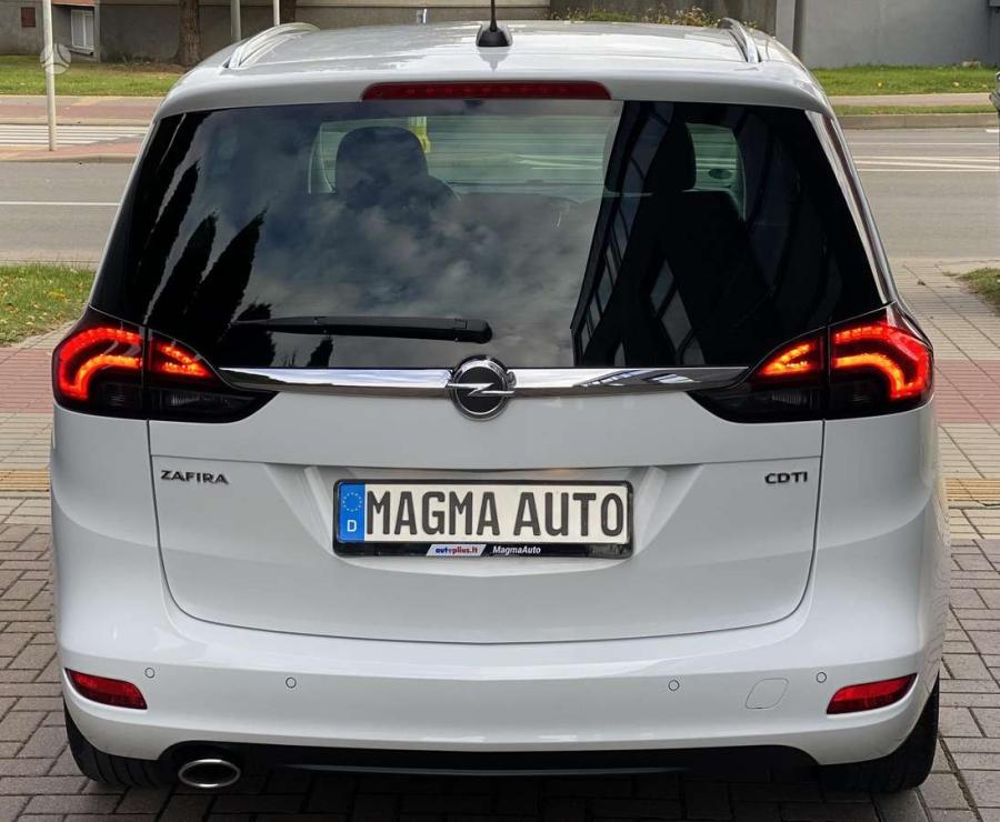 White Opel Zafira Tourer 2017 in Marijampole, with an engine capacity of 1.96 L and mileage of 287 thousand km for 7650 €, photo 15 on AUTOMOTO.COM.LV