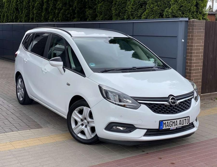 Balts Opel Zafira Tourer 2017 Marijampole, ar dzinēja tilpumu 1.96 L un nobraukumu 177 tūkst. km par 7499 €, foto 3 vietnē AUTOMOTO.COM.LV