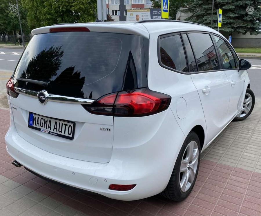 Balts Opel Zafira Tourer 2017 Marijampole, ar dzinēja tilpumu 1.96 L un nobraukumu 177 tūkst. km par 7499 €, foto 5 vietnē AUTOMOTO.COM.LV