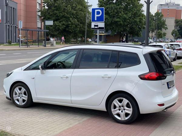 Balts Opel Zafira Tourer 2017 Marijampole, ar dzinēja tilpumu 1.96 L un nobraukumu 177 tūkst. km par 7499 €, foto 5 vietnē AUTOMOTO.COM.LV