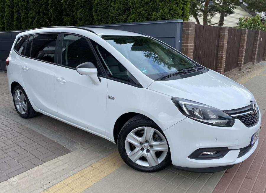 Balts Opel Zafira Tourer 2017 Marijampole, ar dzinēja tilpumu 1.96 L un nobraukumu 177 tūkst. km par 7499 €, foto 13 vietnē AUTOMOTO.COM.LV