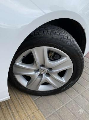Balts Opel Zafira Tourer 2017 Marijampole, ar dzinēja tilpumu 1.96 L un nobraukumu 177 tūkst. km par 7499 €, foto 15 vietnē AUTOMOTO.COM.LV