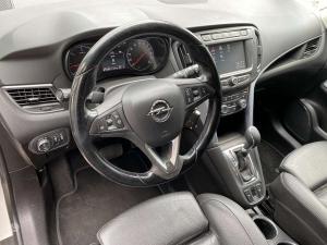 Balts Opel Zafira Tourer 2017 Marijampole, ar dzinēja tilpumu 1.96 L un nobraukumu 177 tūkst. km par 7499 €, foto 30 vietnē AUTOMOTO.COM.LV