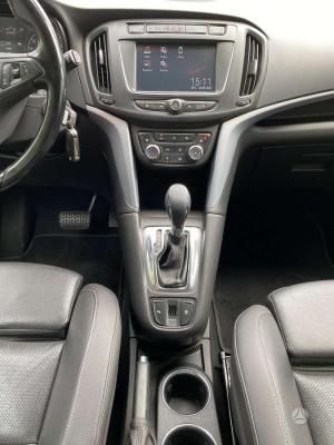 Balts Opel Zafira Tourer 2017 Marijampole, ar dzinēja tilpumu 1.96 L un nobraukumu 177 tūkst. km par 7499 €, foto 32 vietnē AUTOMOTO.COM.LV