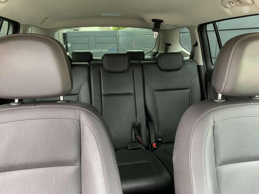 Balts Opel Zafira Tourer 2017 Marijampole, ar dzinēja tilpumu 1.96 L un nobraukumu 177 tūkst. km par 7499 €, foto 45 vietnē AUTOMOTO.COM.LV